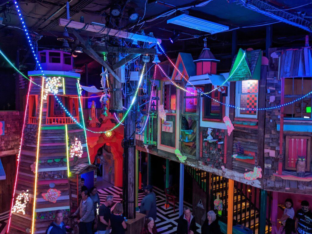 Meow Wolf Santa Fe - Casierra Vacations LLC